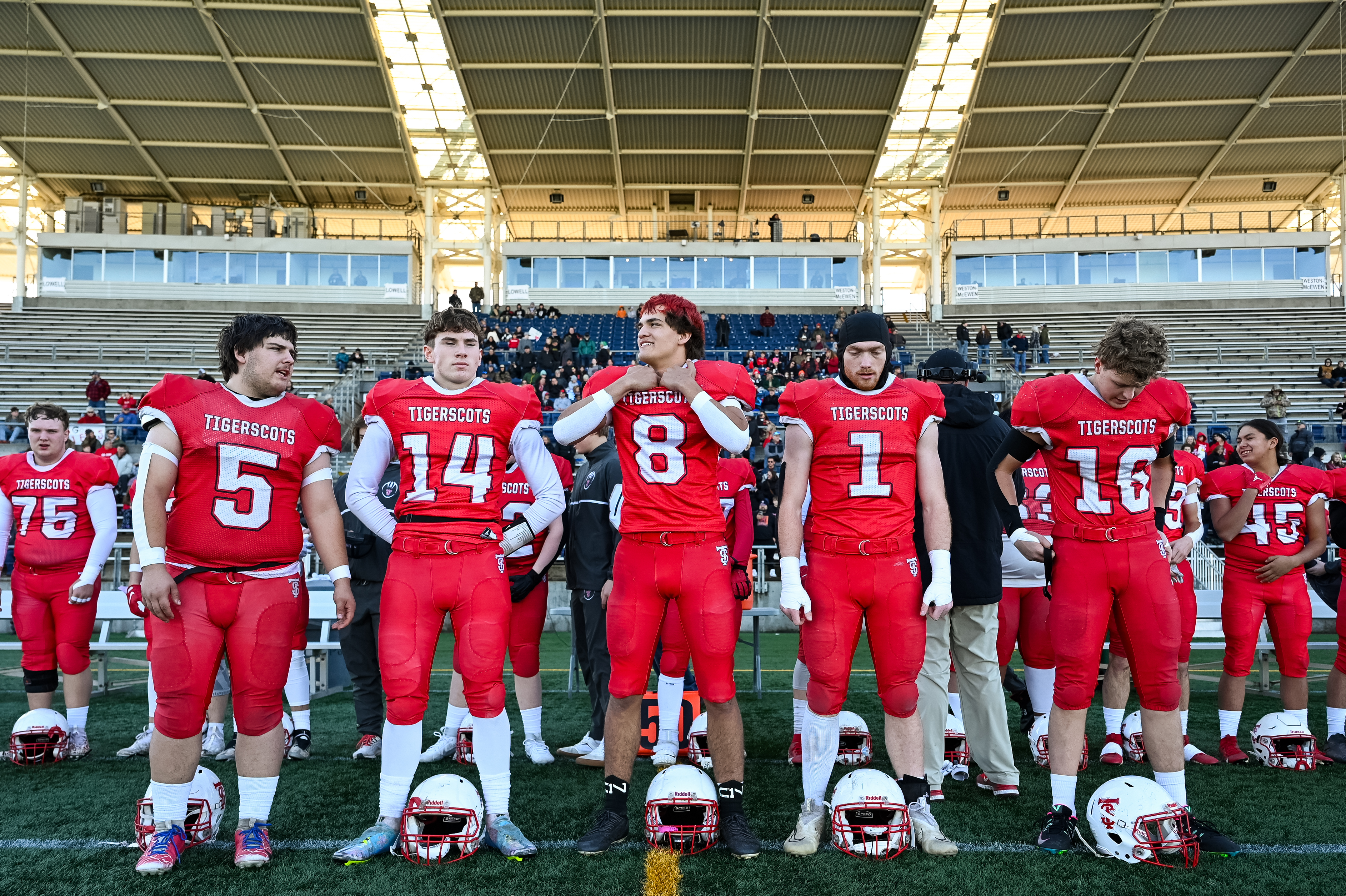 OSAA Class 2A state championship football: Lowell Devils vs. Weston ...