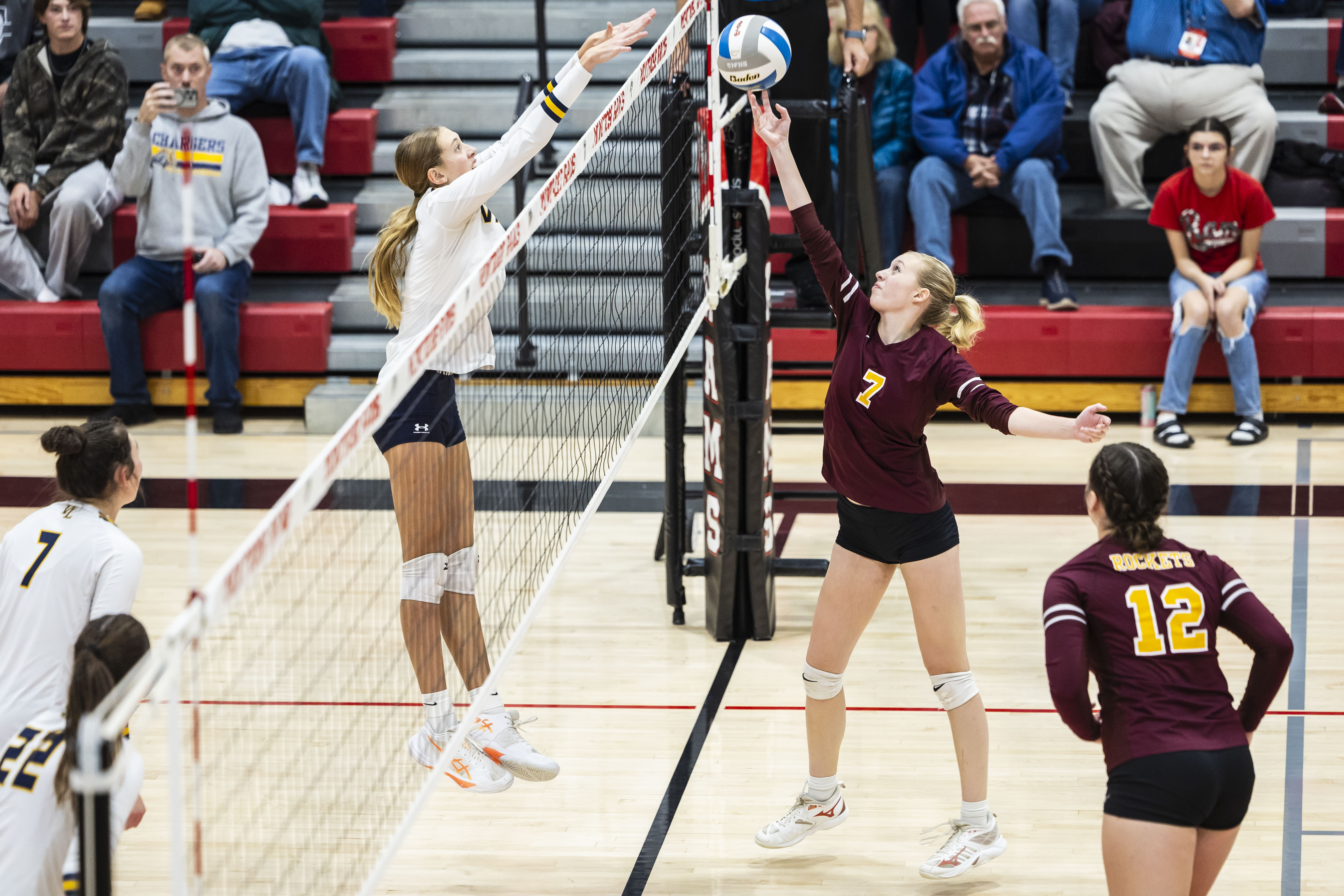 Valley Lutheran volleyball defeats Reese in D3 regional championship ...