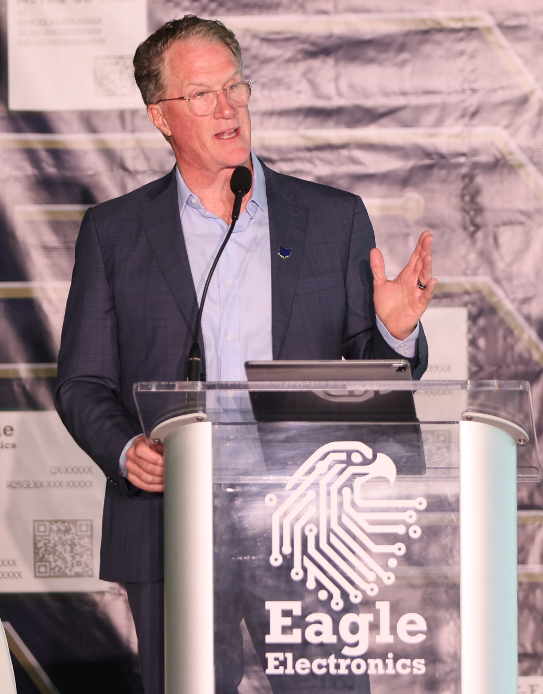 Eagle Electronics invites guest to tour their 4G module production line ...