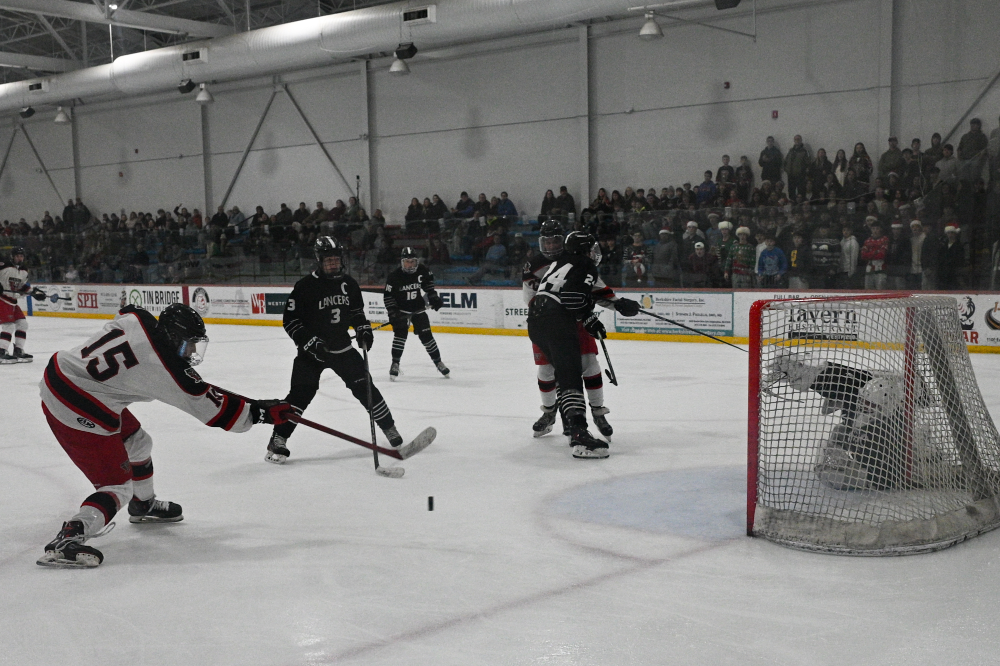 12-18-25 Westfield Bombers boys ice hockey vs. Longmeadow - masslive.com