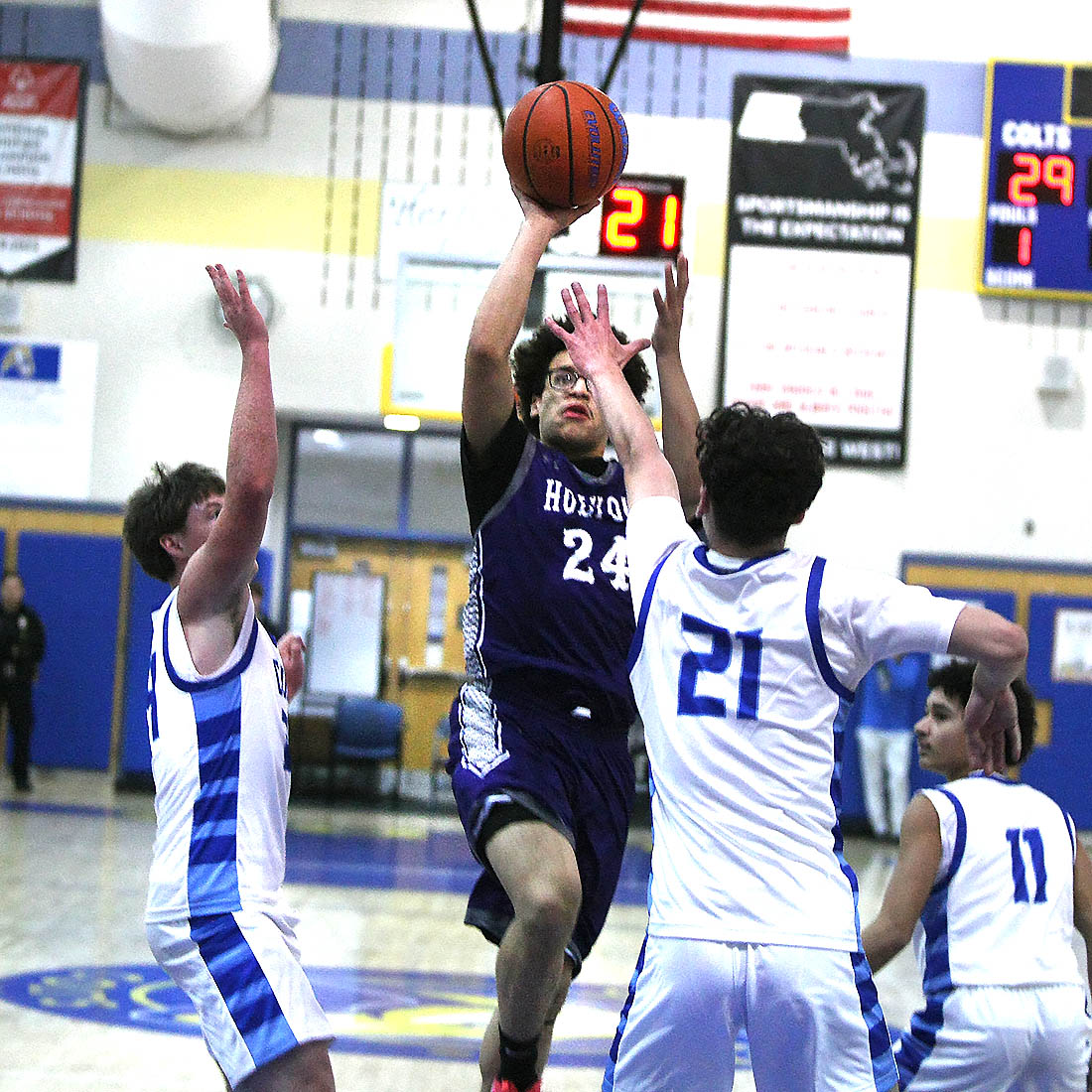 Holyoke vs Chicopee Comp boys Basketball 12/29/25 - masslive.com