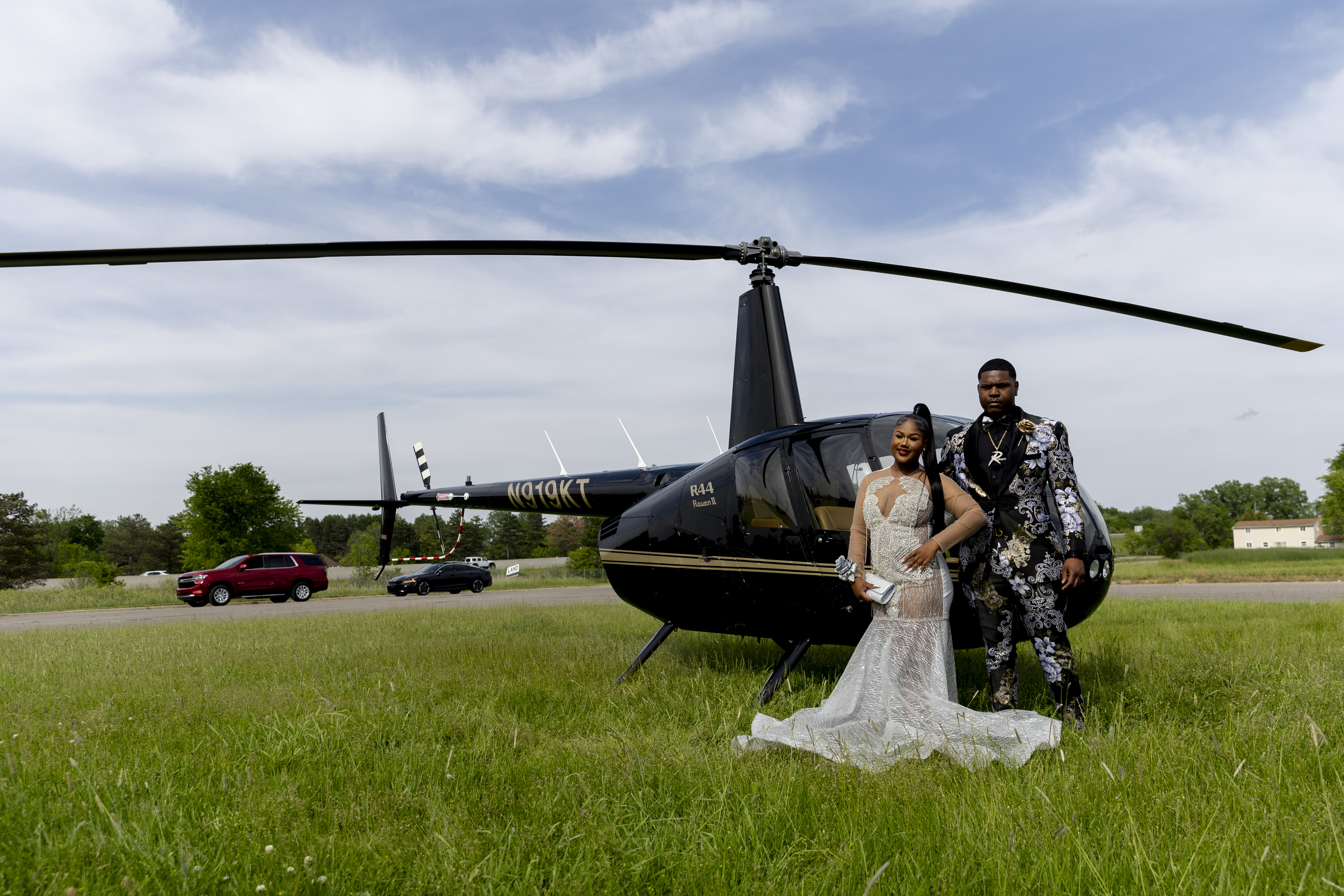 It’s a bird, it’s a plane! No, it just may be the best prom entrance in ...