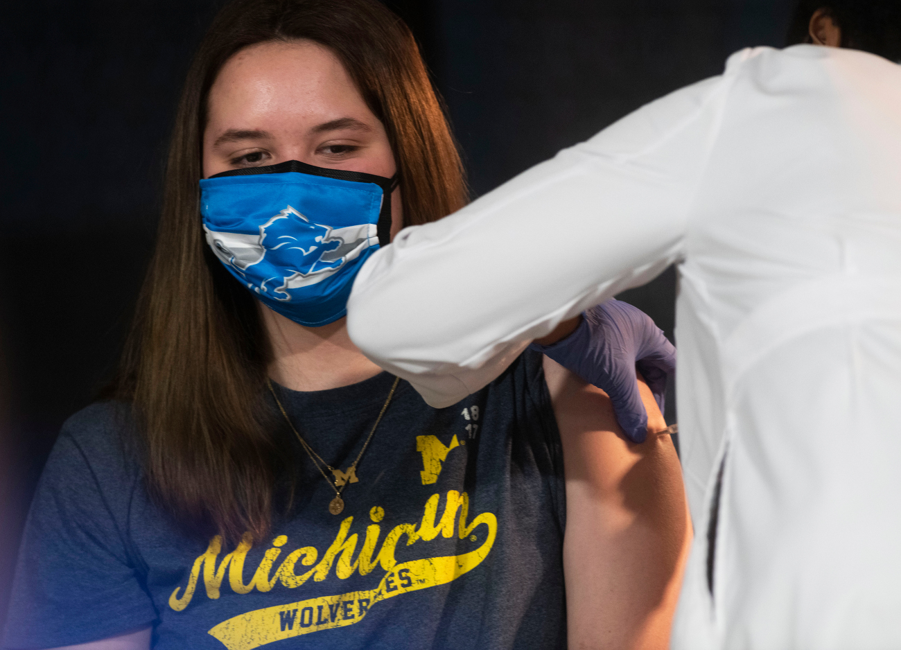 Michigan Gov. Gretchen Whitmer receives her first dose of Pfizer's ...