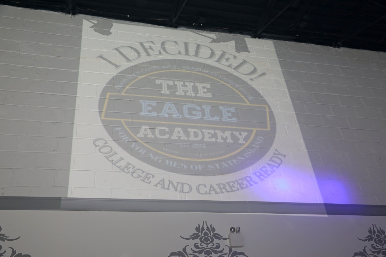 Prom 2022: Eagle Academy High School seniors celebrate at Eve Lounge ...