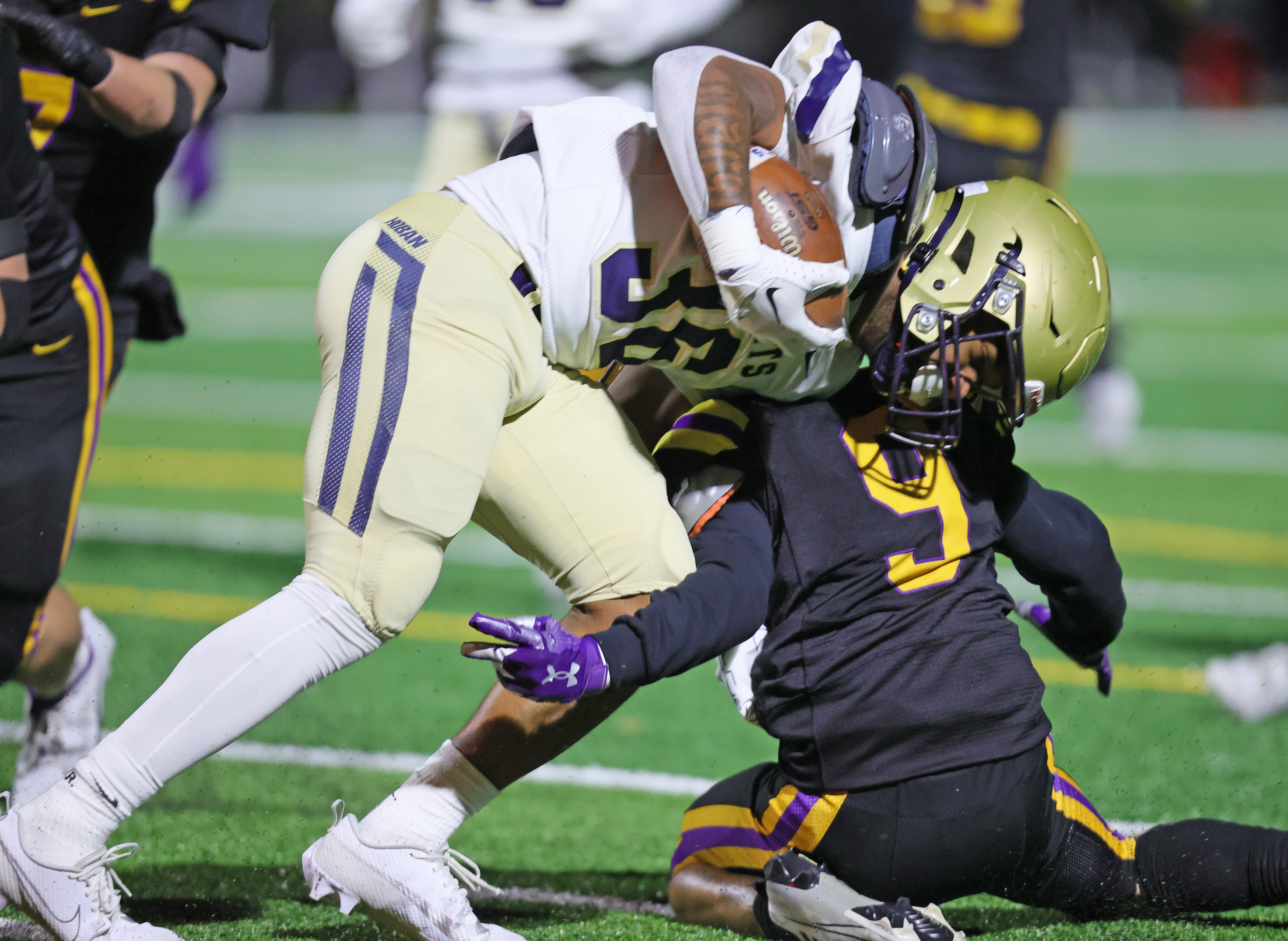 High school boys football: Archbishop Hoban vs. Avon, November 24, 2023 ...