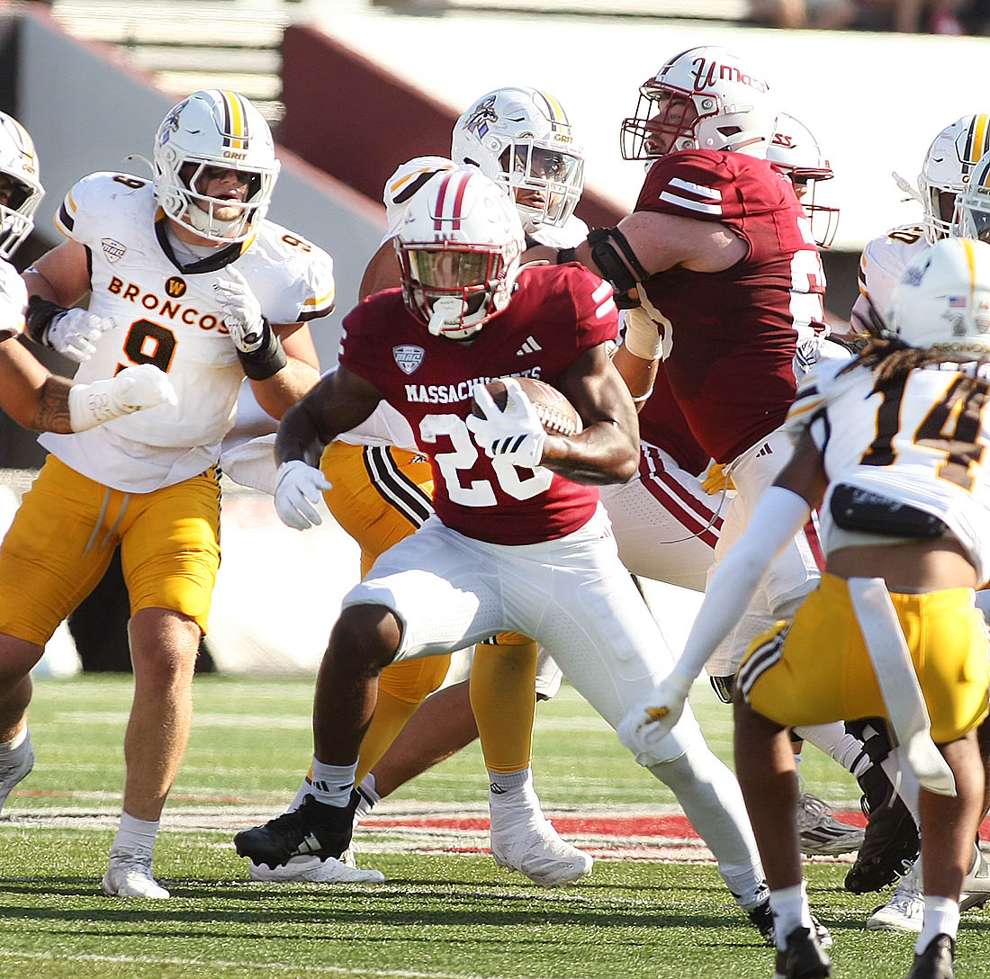 UMass Football vs Western Michigan 10/4/25 - masslive.com