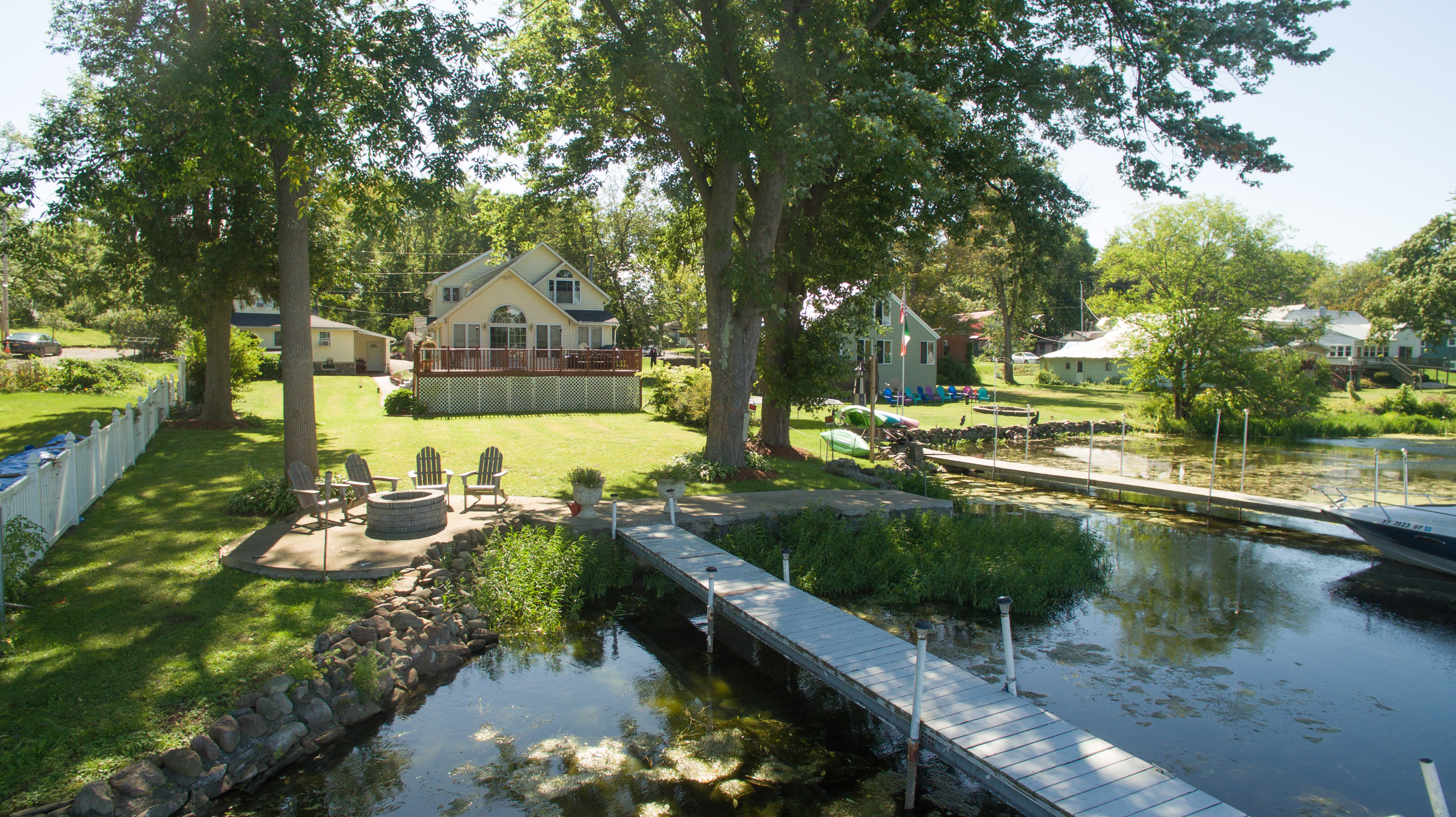 Brewerton property on Oneida Lake has three homes on it - syracuse.com