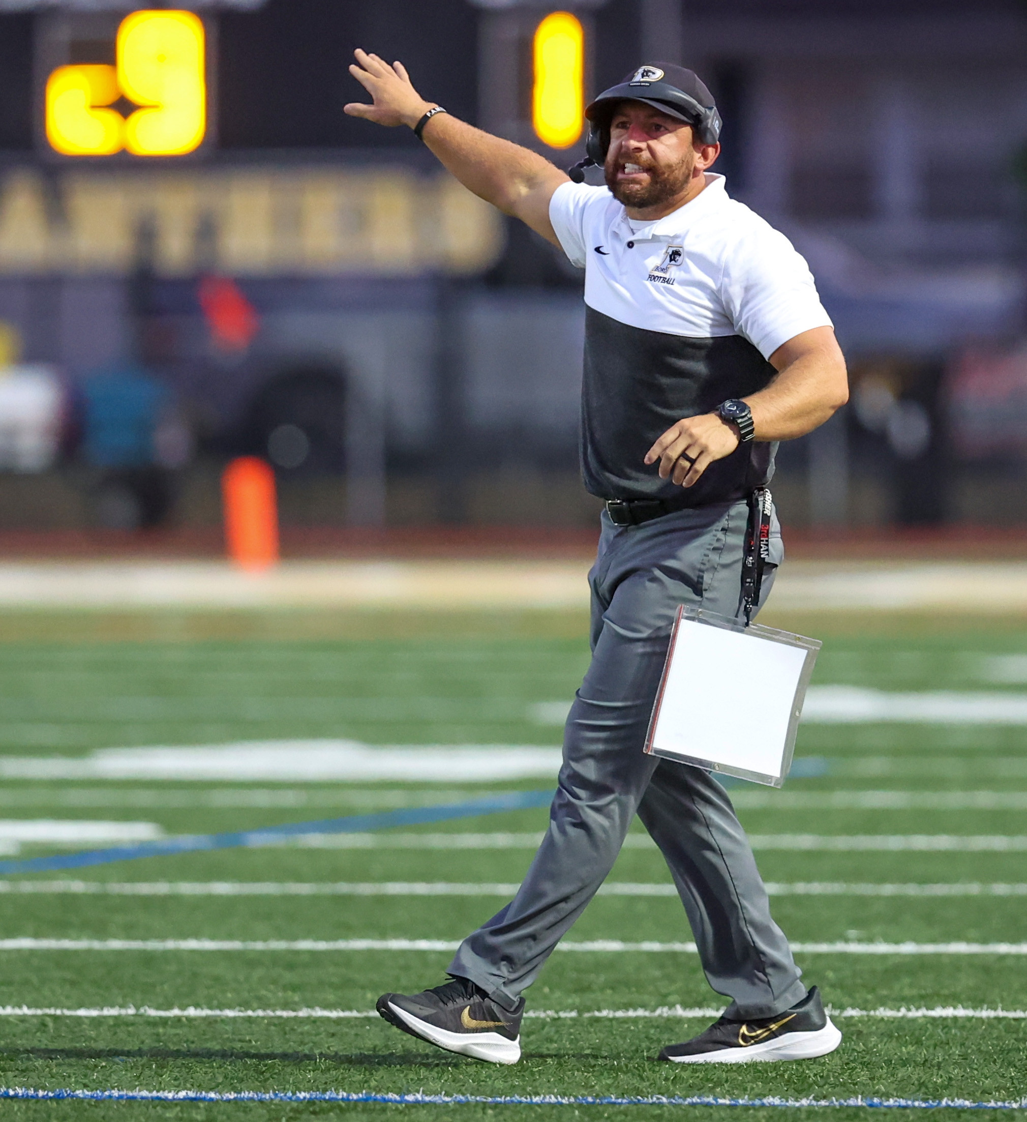 Friday night football: Point Boro defeats Manasquan, 39-13 - nj.com