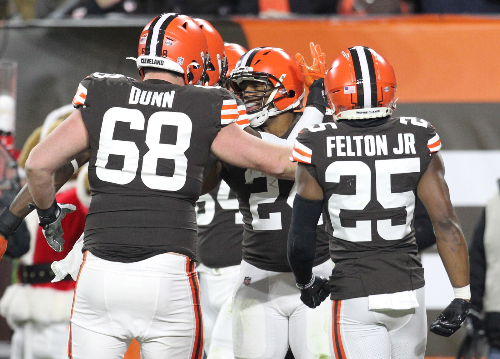 Cleveland Browns running back Nick Chubb vs. Las Vegas Raiders ...