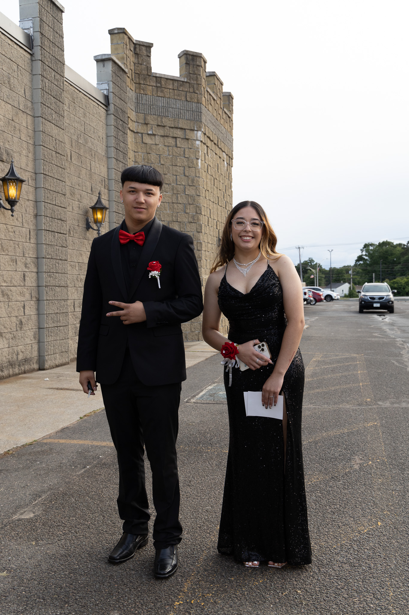 Putnam 2023 prom at Castle of Knights in Chicopee - masslive.com