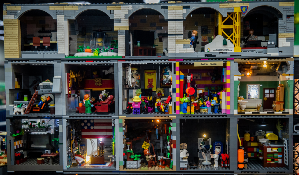 Bricks Cascade LEGO Fan Expo at the Oregon Convention Center May 13-14 ...