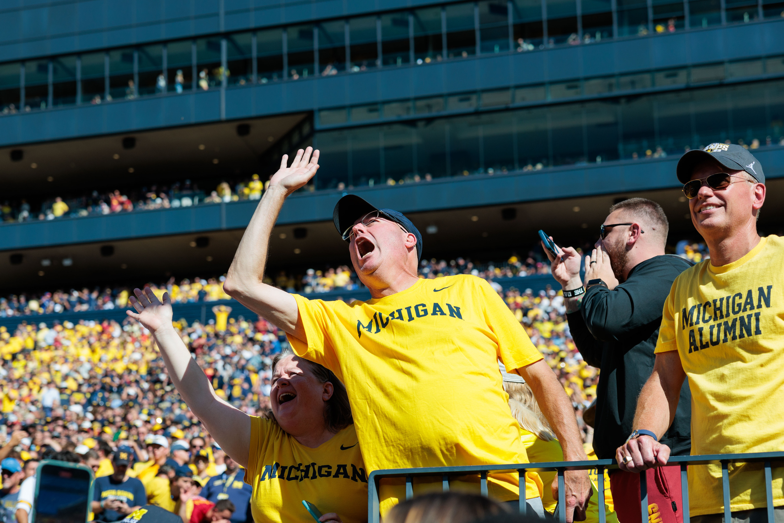 ‘Mr. Brightside’ brings real Michigan Stadium atmosphere to life in ...