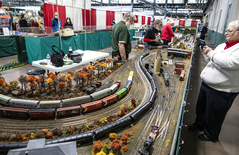 2021 Pennsylvania Christmas and Gift Show at the Farm Show Complex ...