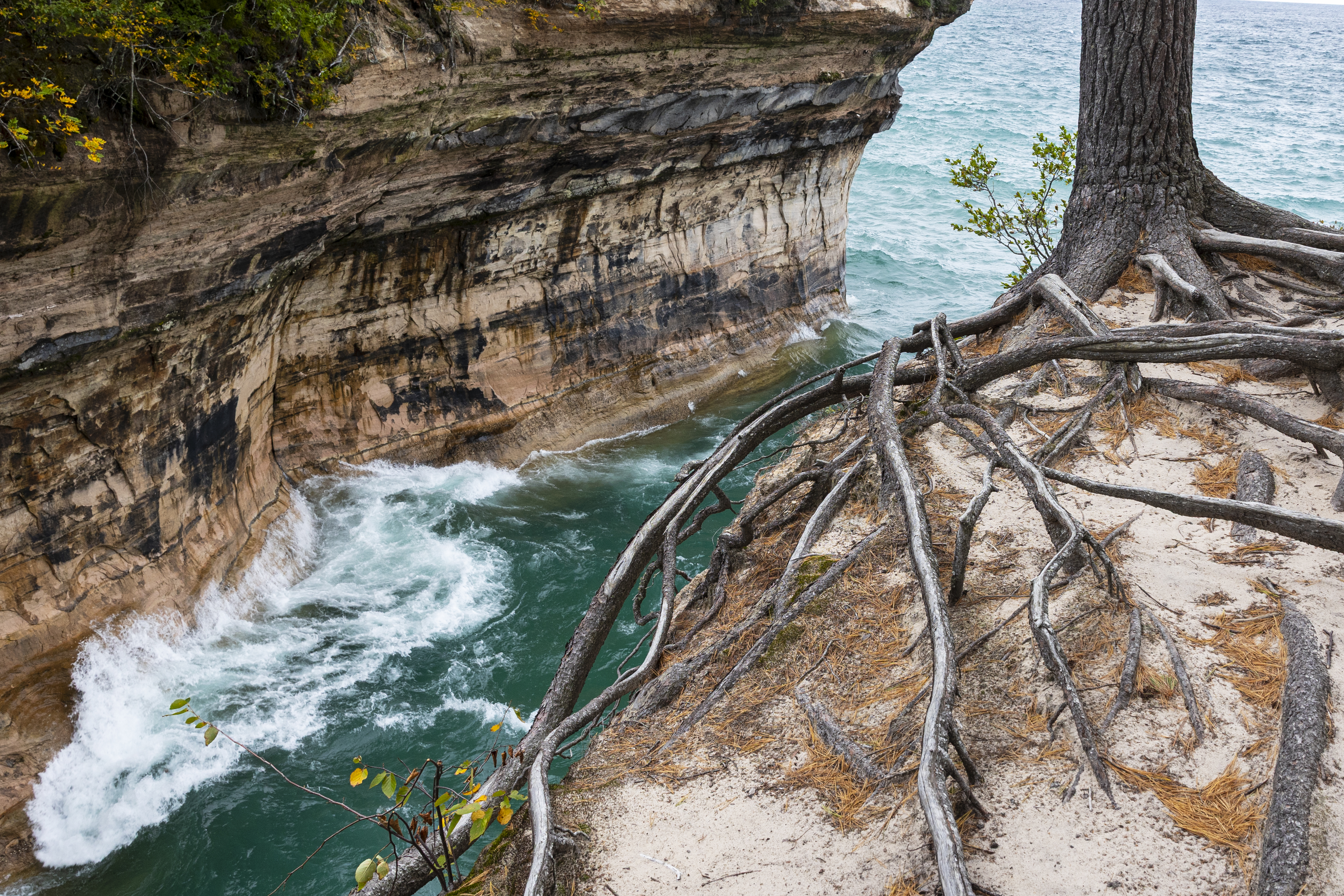 Lake Superior waves at Pictured Rocks National Lakeshore - mlive.com