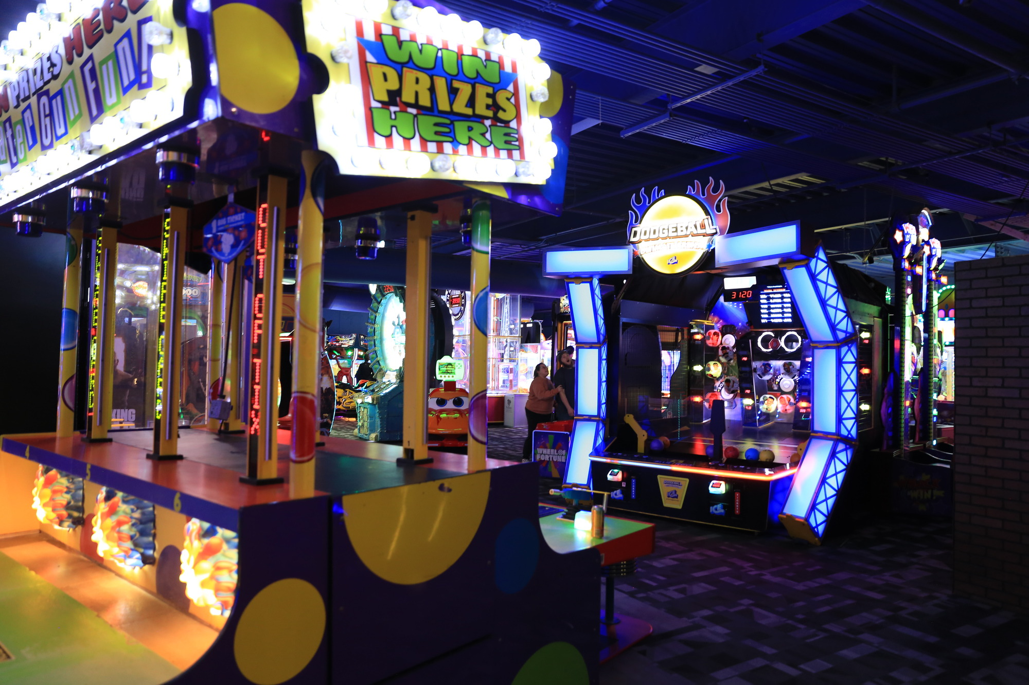 Kalahari Resort shows off new restaurants, water slide - cleveland.com