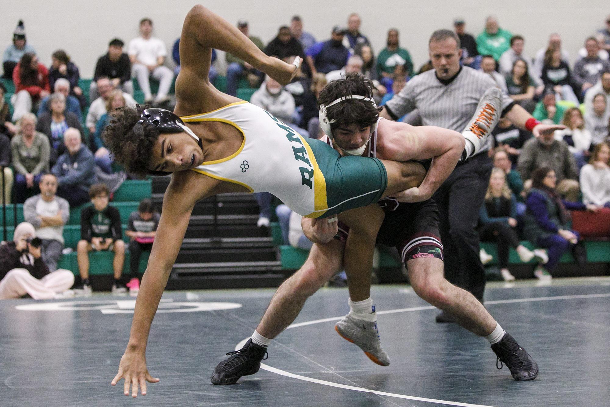 State College vs Central Dauphin in boys high school wrestling ...