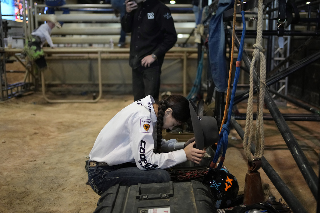 Teenage bull rider - oregonlive.com