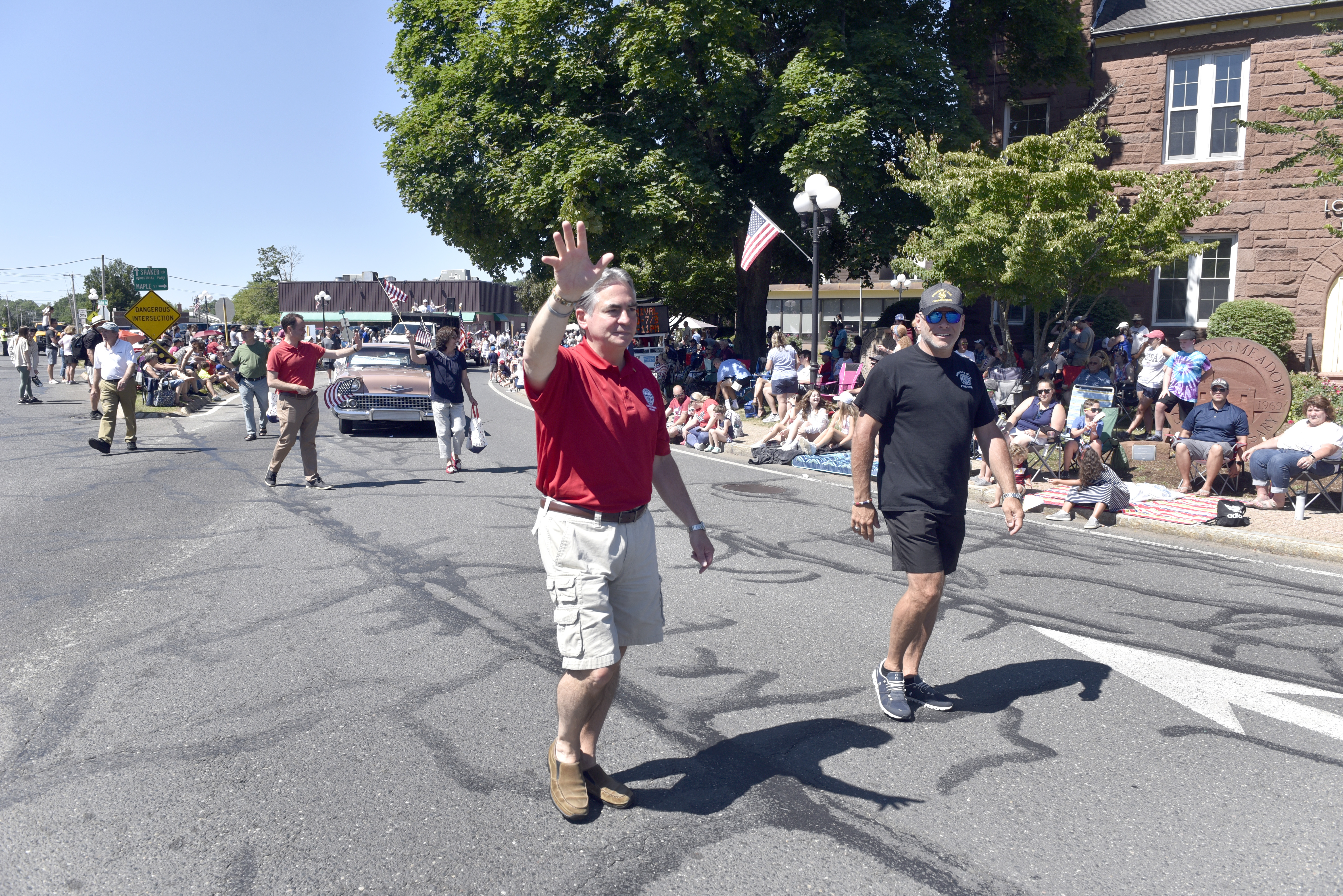 Thousands enjoy East Longmeadow July 4th parade - masslive.com