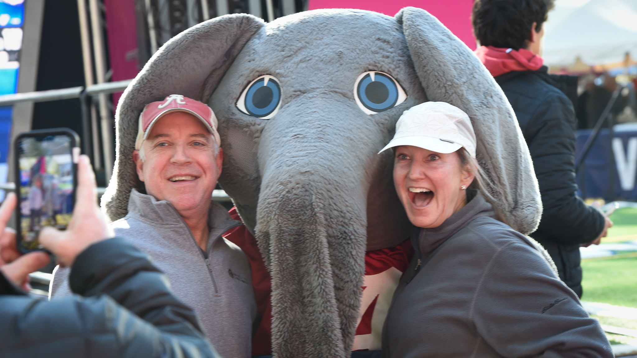 Iron Bowl 2024: Alabama and Auburn Fans - al.com