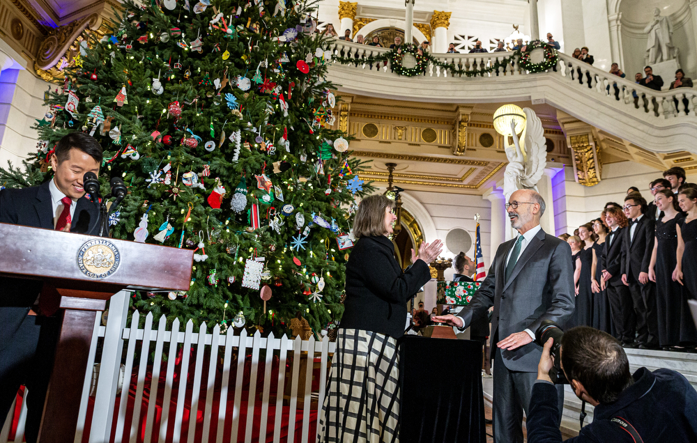 Capitol Christmas tree lighting ceremony - pennlive.com