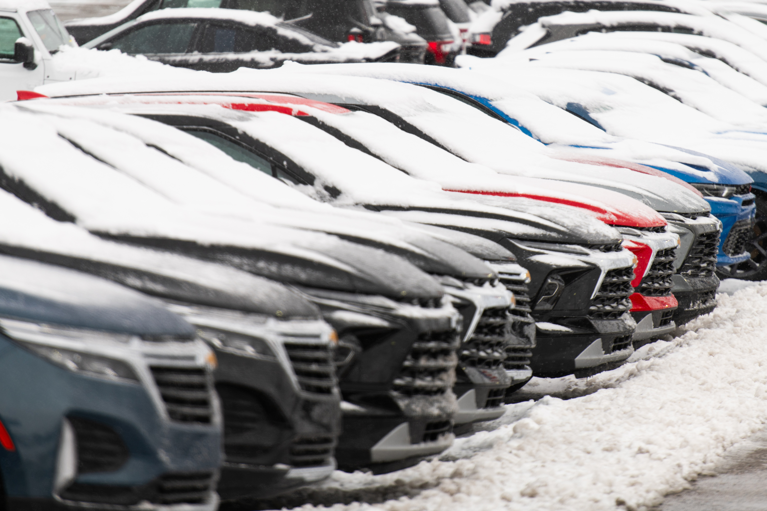 Shovels, Snowboards and Slush: Genesee accumulates 5 inches of snow in ...