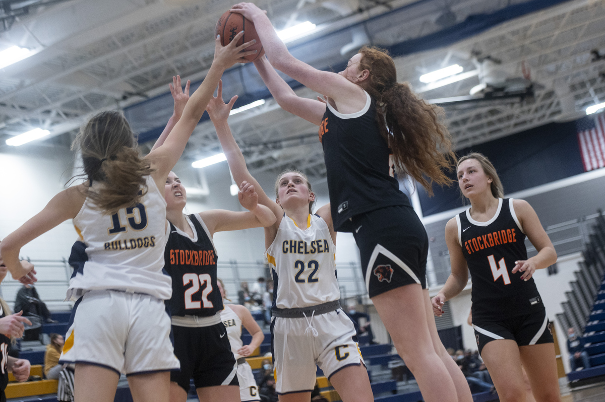 Chelsea vs. Stockbridge girls basketball - mlive.com