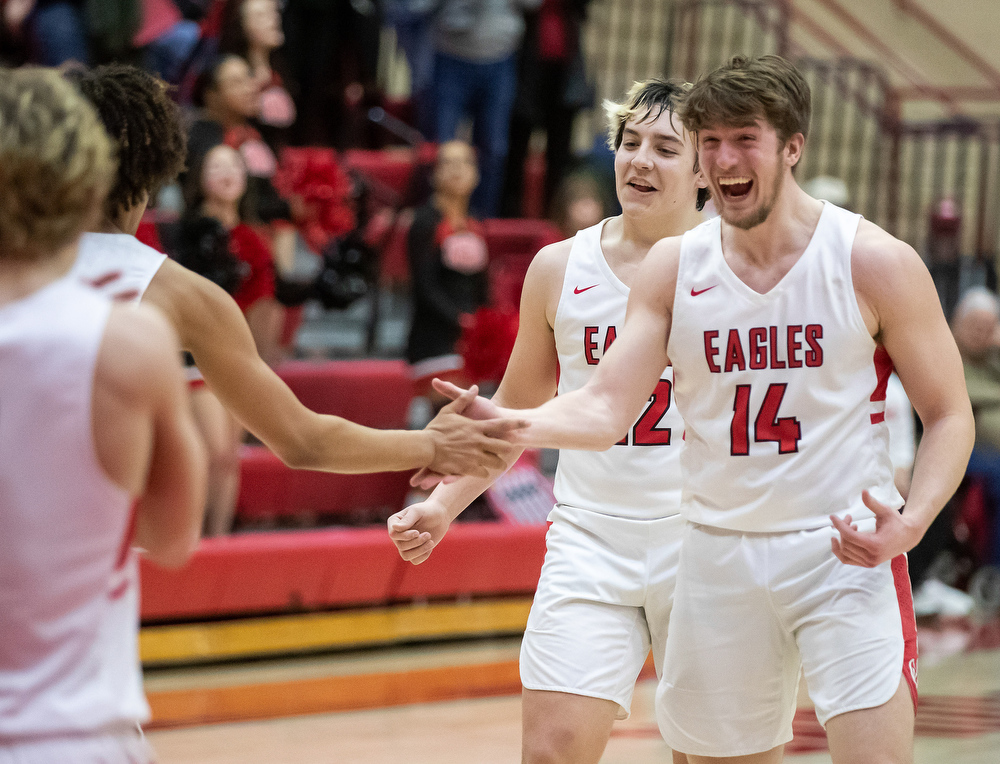 Cumberland Valley defeats Hempfield 46-35 in District 3-6A boys ...