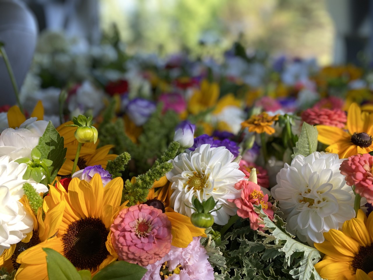 September's Flowers provides fresh flowers year round - mlive.com