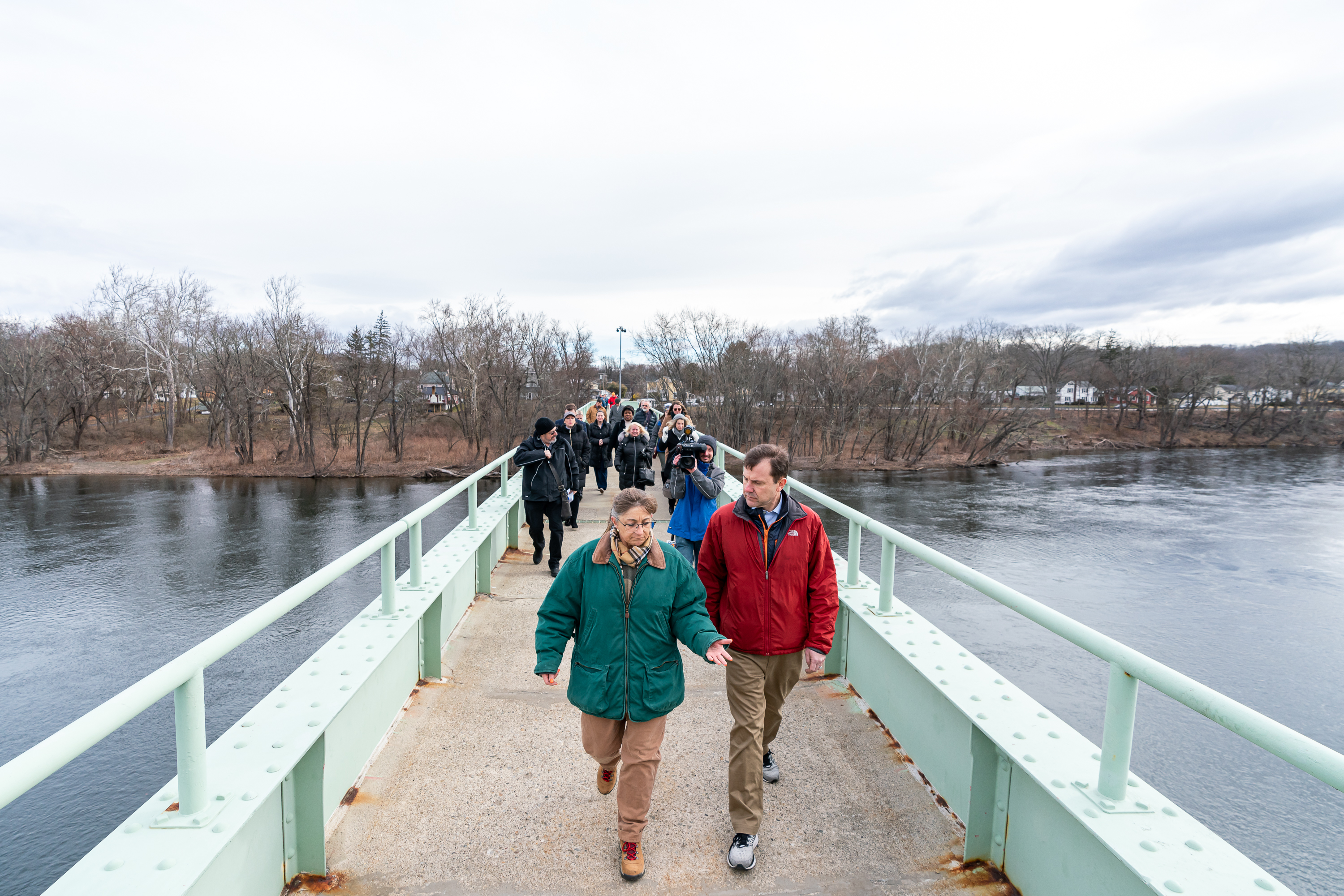 Congressional representatives take part in tour of I-80 Delaware Water ...
