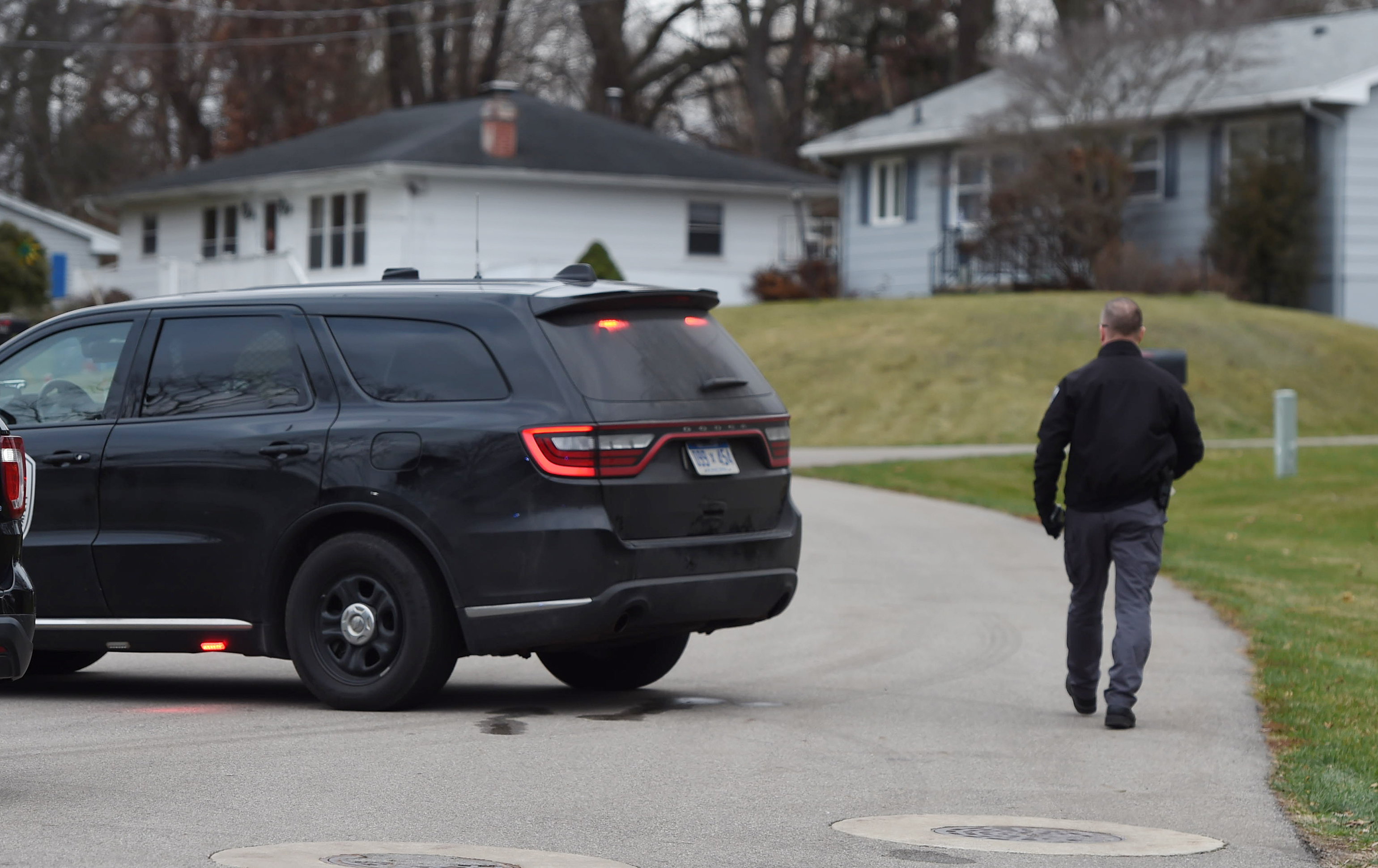Barricaded subject on Daggitt Drive near Spring Arbor - mlive.com