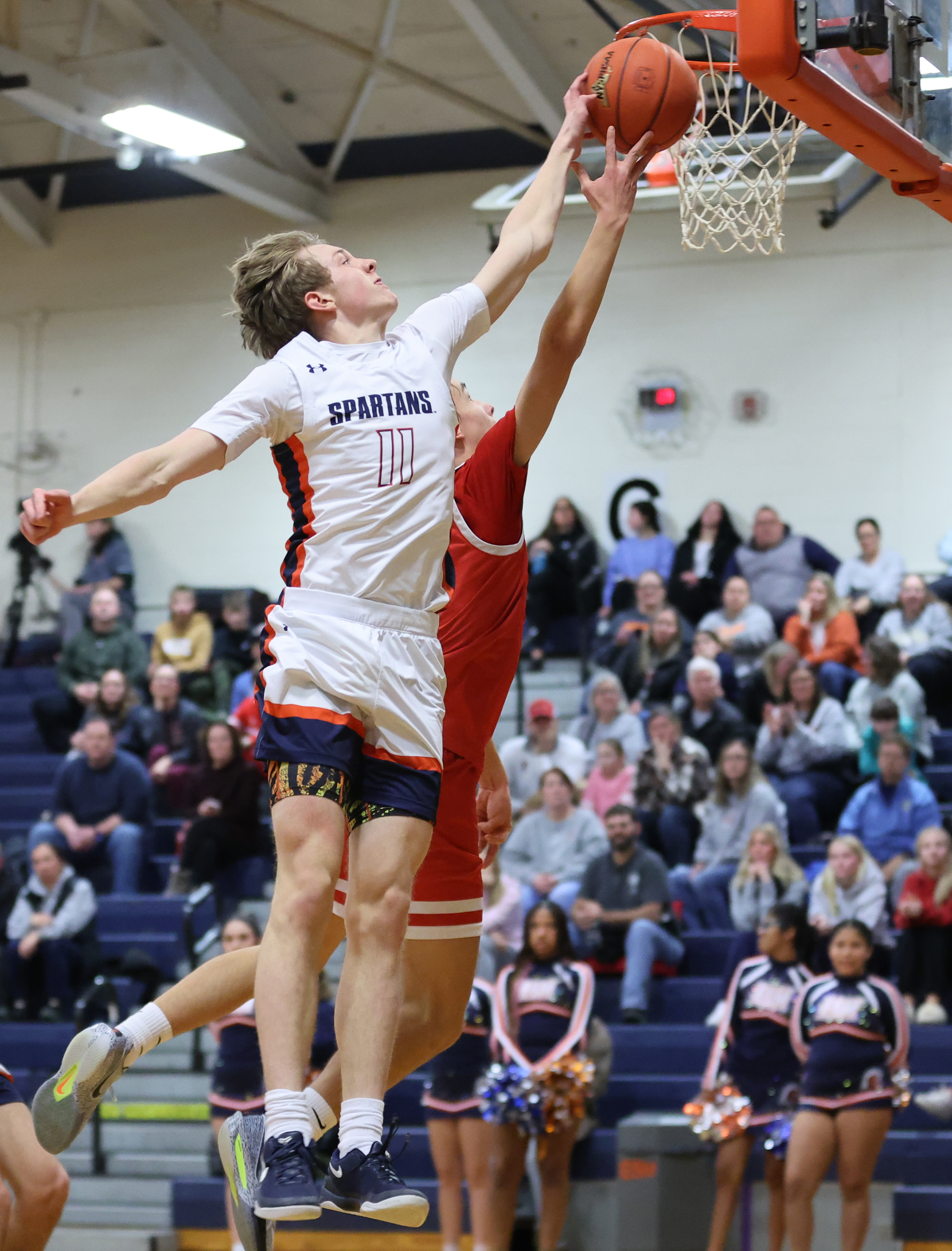 Fulton vs. East Syracuse-Minoa Boys basketball - syracuse.com