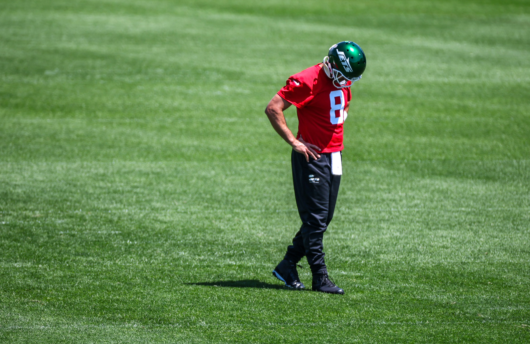 Quarterback Aaron Rodgers practices at New York Jets OTAs - nj.com