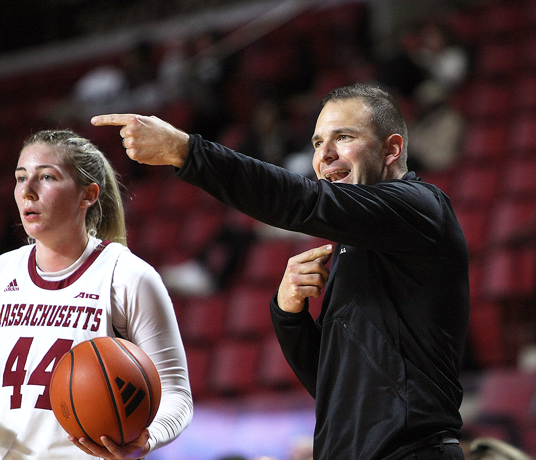 UMass Women's Basketball vs Saint Peter's 11/6/23 - masslive.com