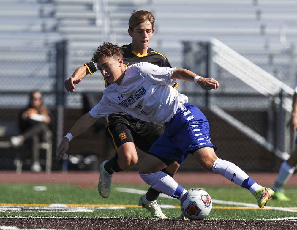 Colonial League boys soccer championship: Southern Lehigh vs ...