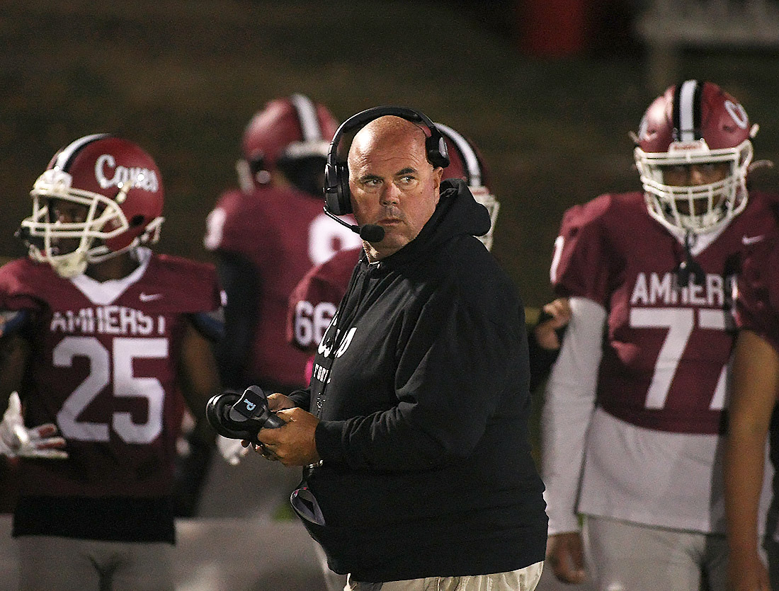 Putnam vs Amherst Football 10/10/25 - masslive.com