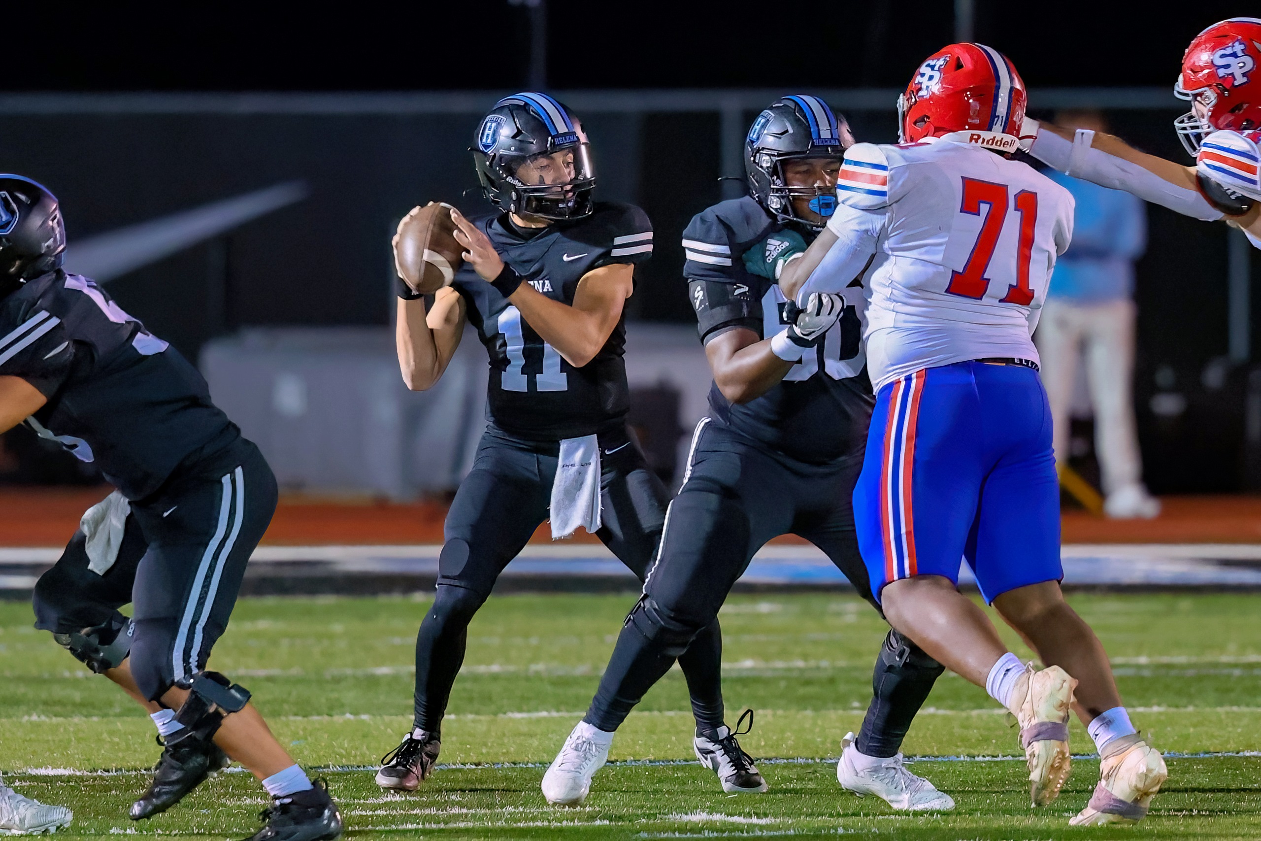 St Paul's at Helena 6A Football Playoffs - al.com
