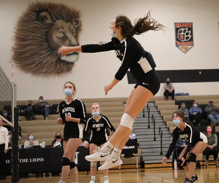 Newaygo volleyball team wins share of 2020 CSAA Gold Division title ...