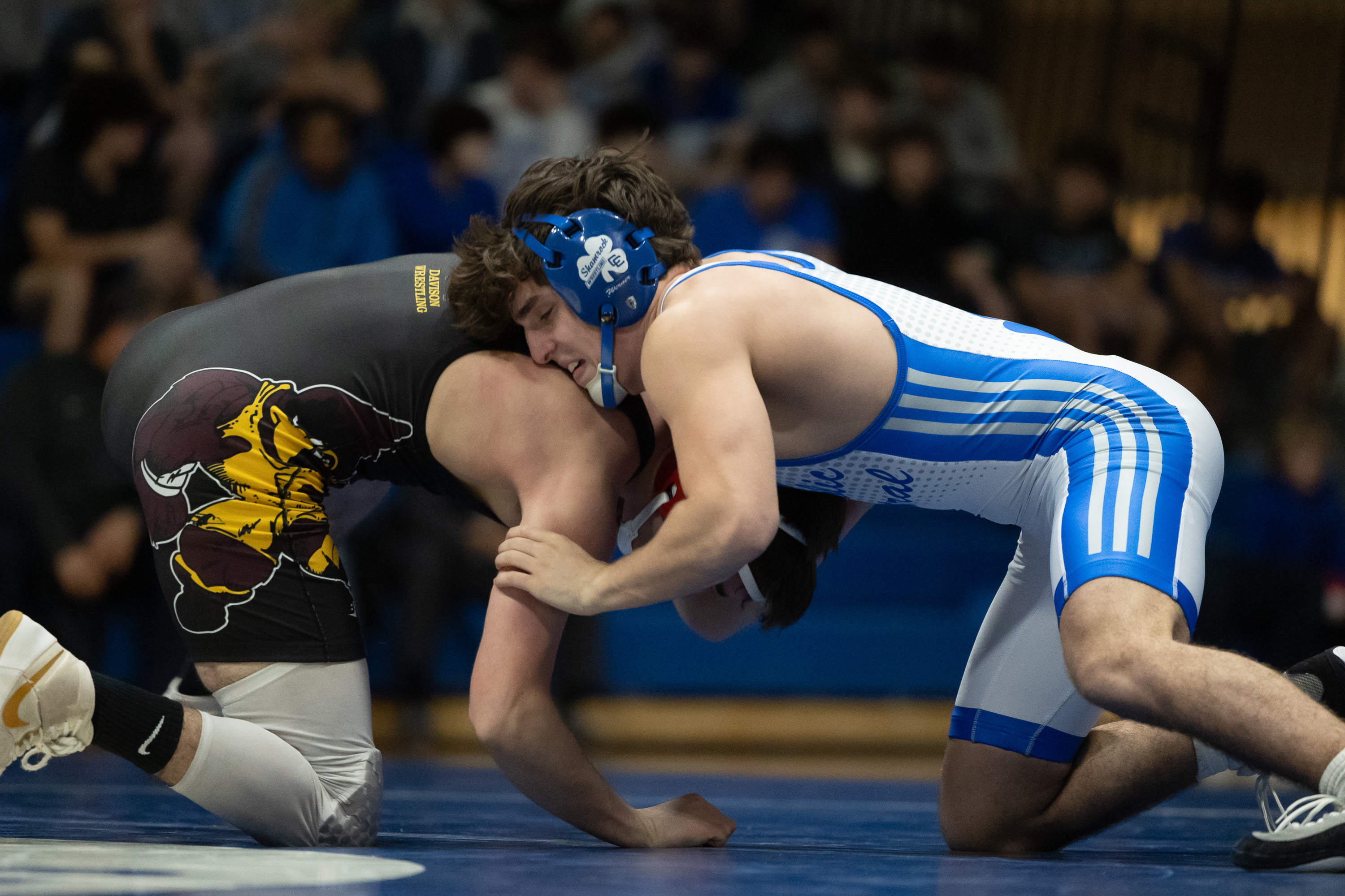 Detroit Catholic Central hosts Davison for boys wrestling - mlive.com