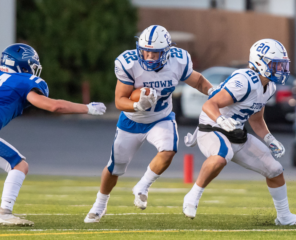 Elizabethtown defeats Lower Dauphin 41-28 in high school football ...