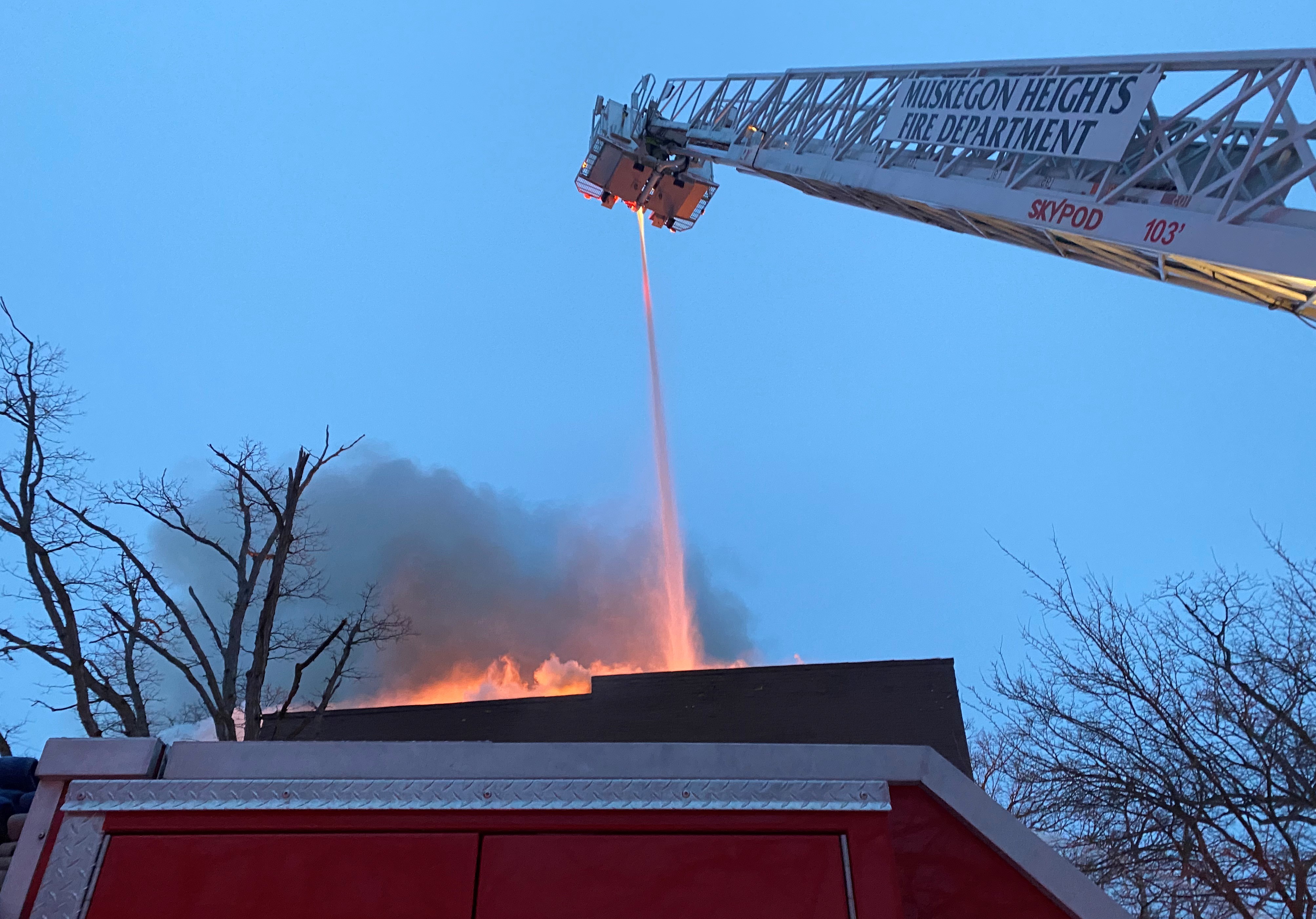 Muskegon apartment building destroyed in fire - mlive.com