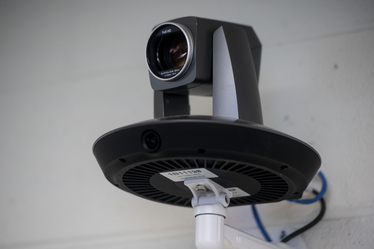 EMU history professor leads “HyFlex” class with in-person and remote ...