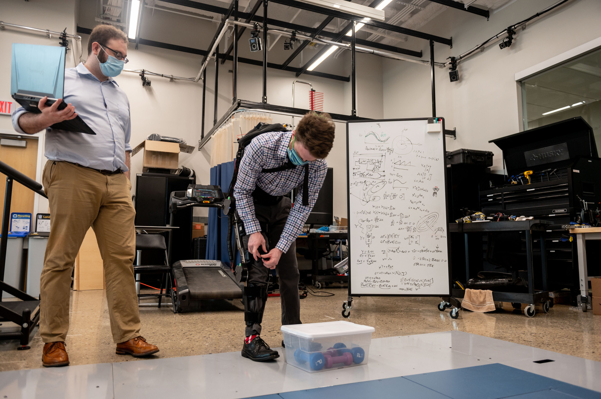 UM Robotics demonstrates new modular exoskeleton for assistance in ...