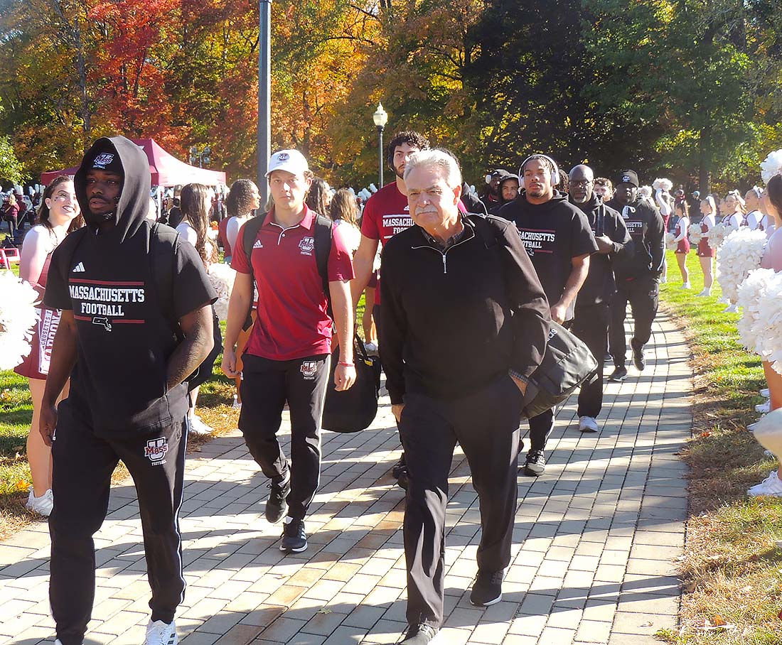UMass Football vs Missouri 10/12/24 - masslive.com