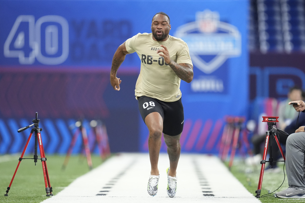 NFL scouting combine; Quarterbacks, wide receivers and running backs ...
