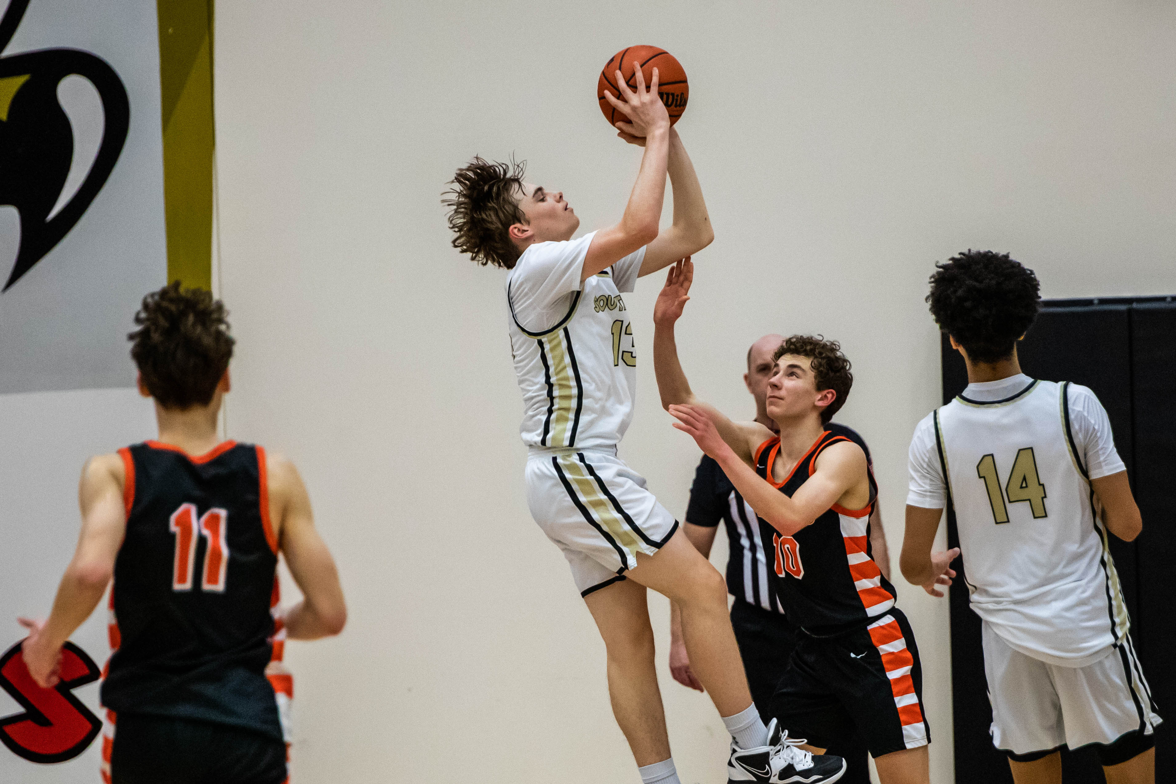 Boys basketball: Beaverton Beavers vs. Southridge Skyhawks - oregonlive.com