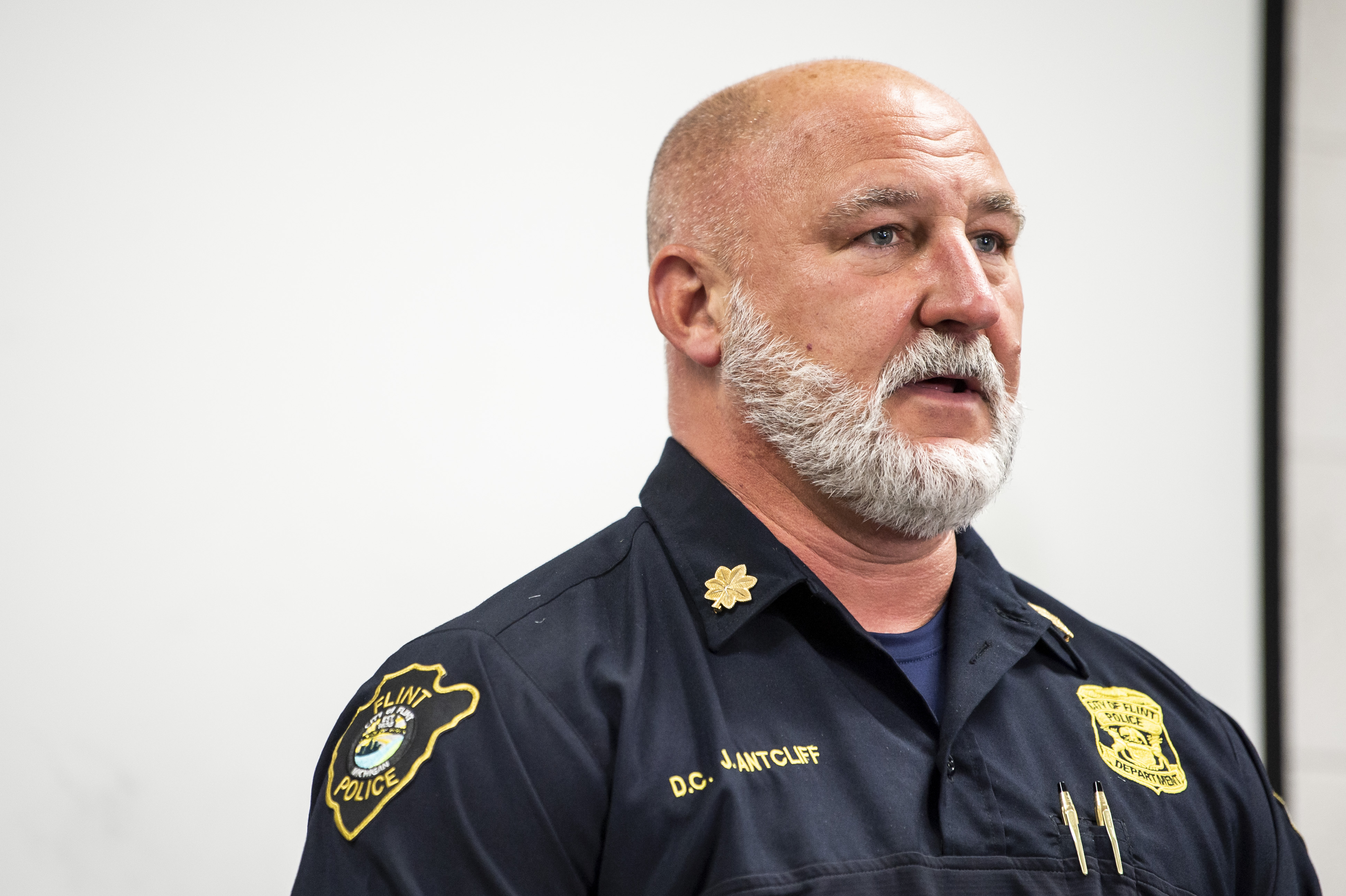 Pay increase in place for Flint police recruits - mlive.com