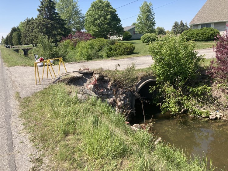 Roadside memorial for Hemlock High School teen Dax E. Burk - mlive.com