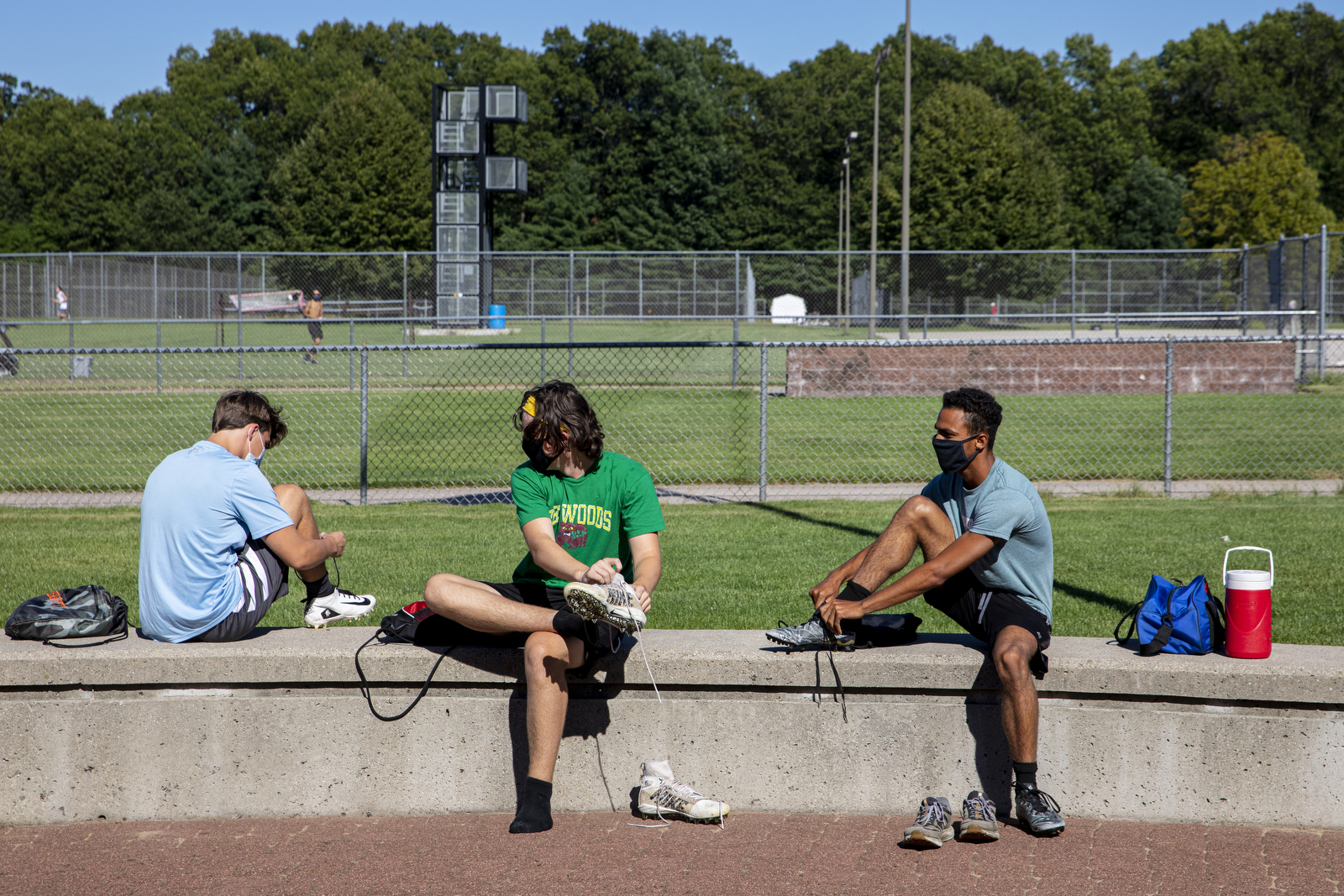 Reeths-Puffer football sports face masks during 2020 practice - mlive.com
