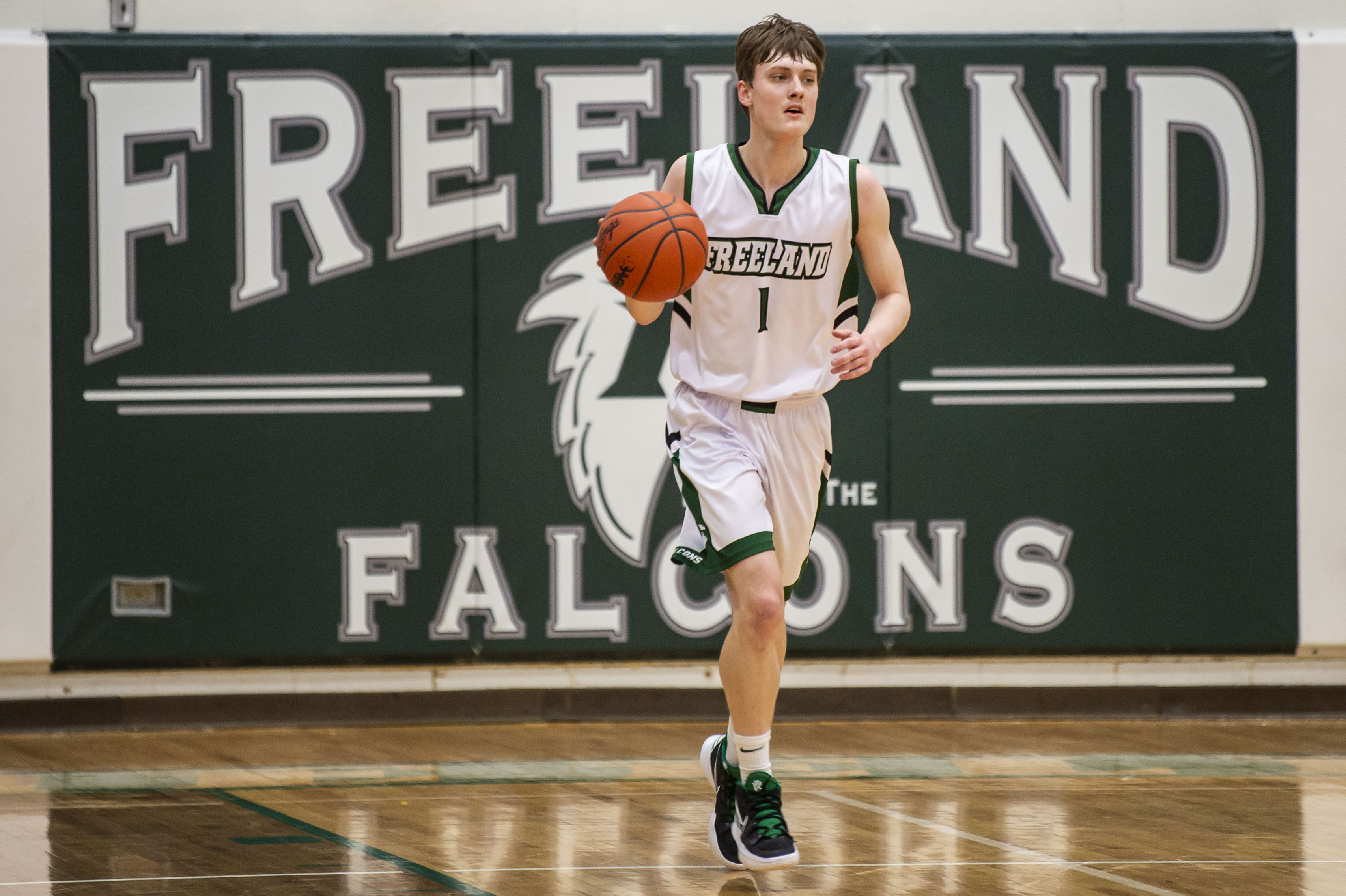 Freeland boys basketball takes down Garber in championship game - mlive.com