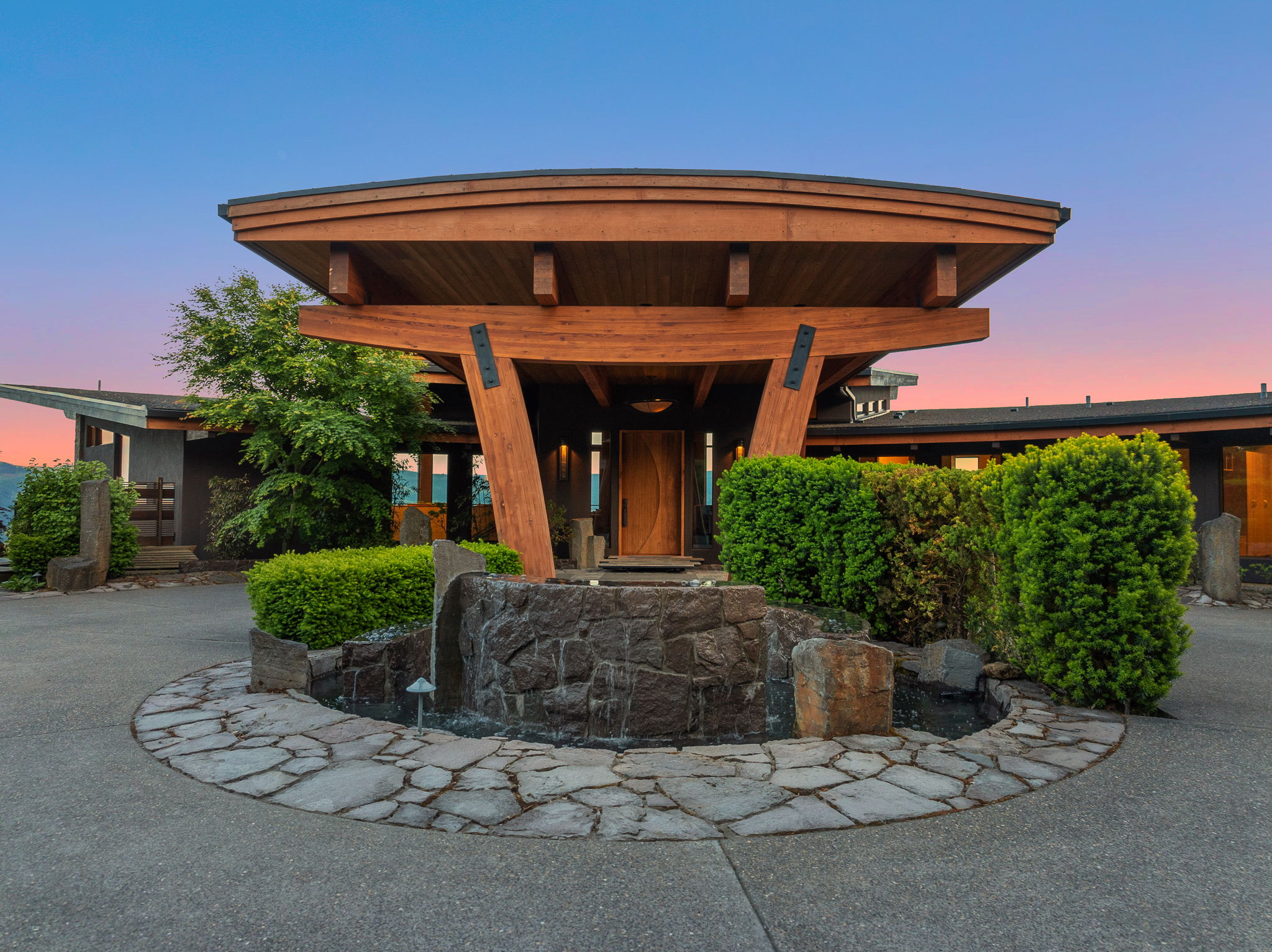 Arc house - oregonlive.com